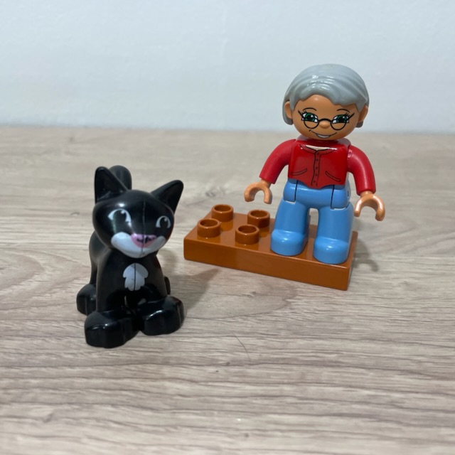 Lego DUPLO kassi ja vanaema komplekt - Aarete Laegas e-pood