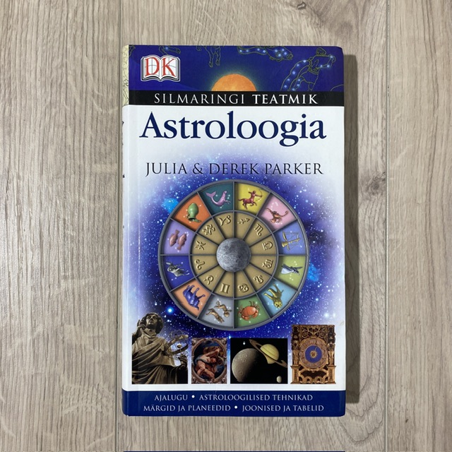 "Astroloogia" Julia ja Derek Parker - Aarete Laegas e-pood